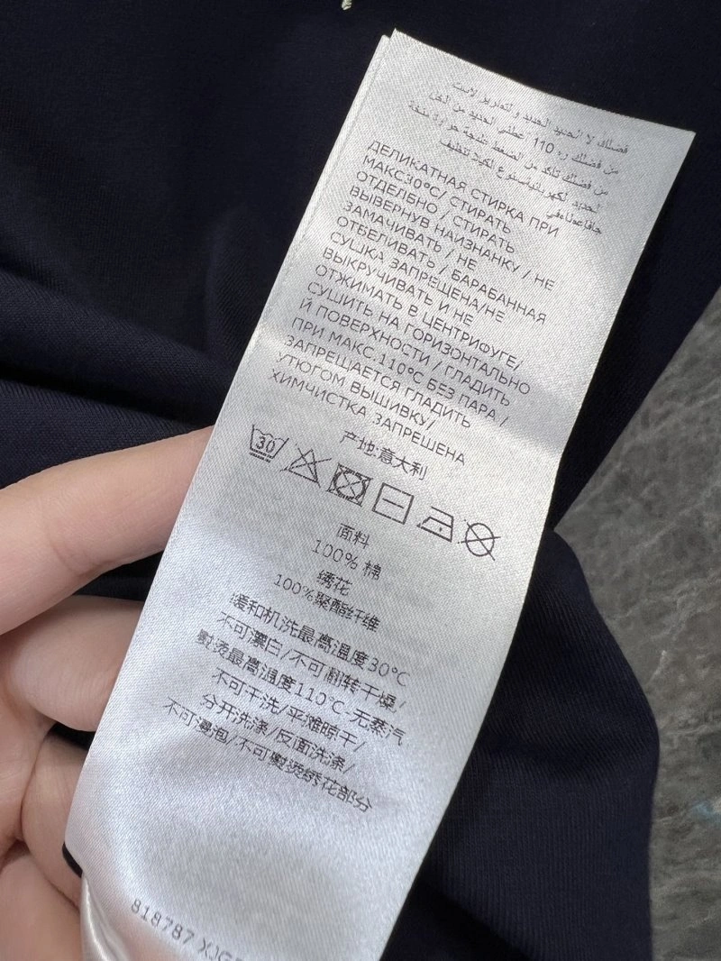 Accurate model Gucci T-Shirts