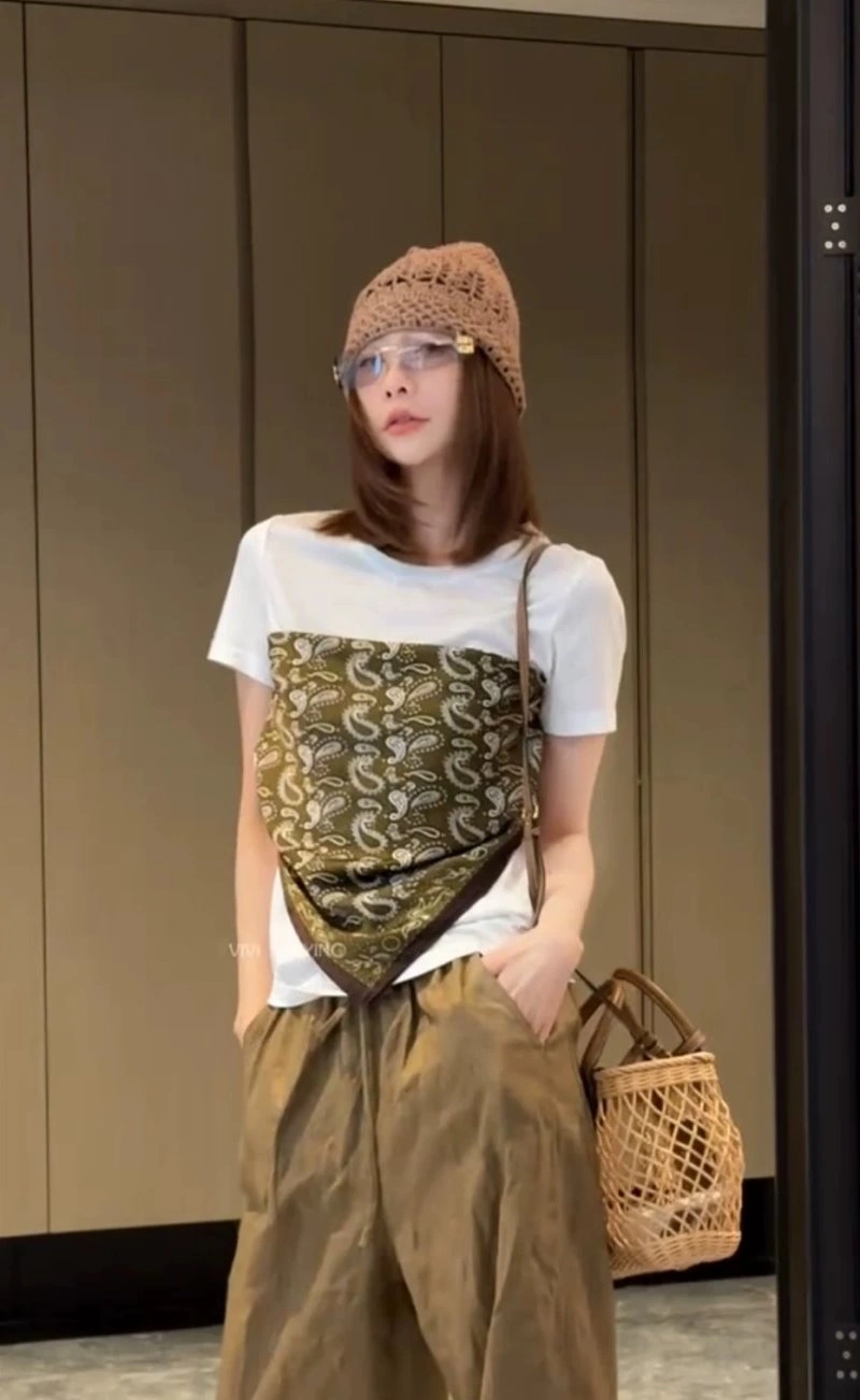 Accurate model Gucci T-Shirts