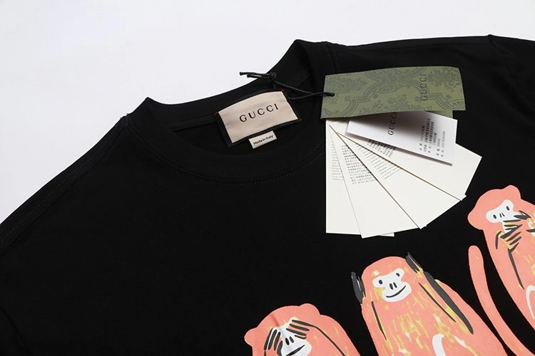 Accurate model Gucci T-Shirts