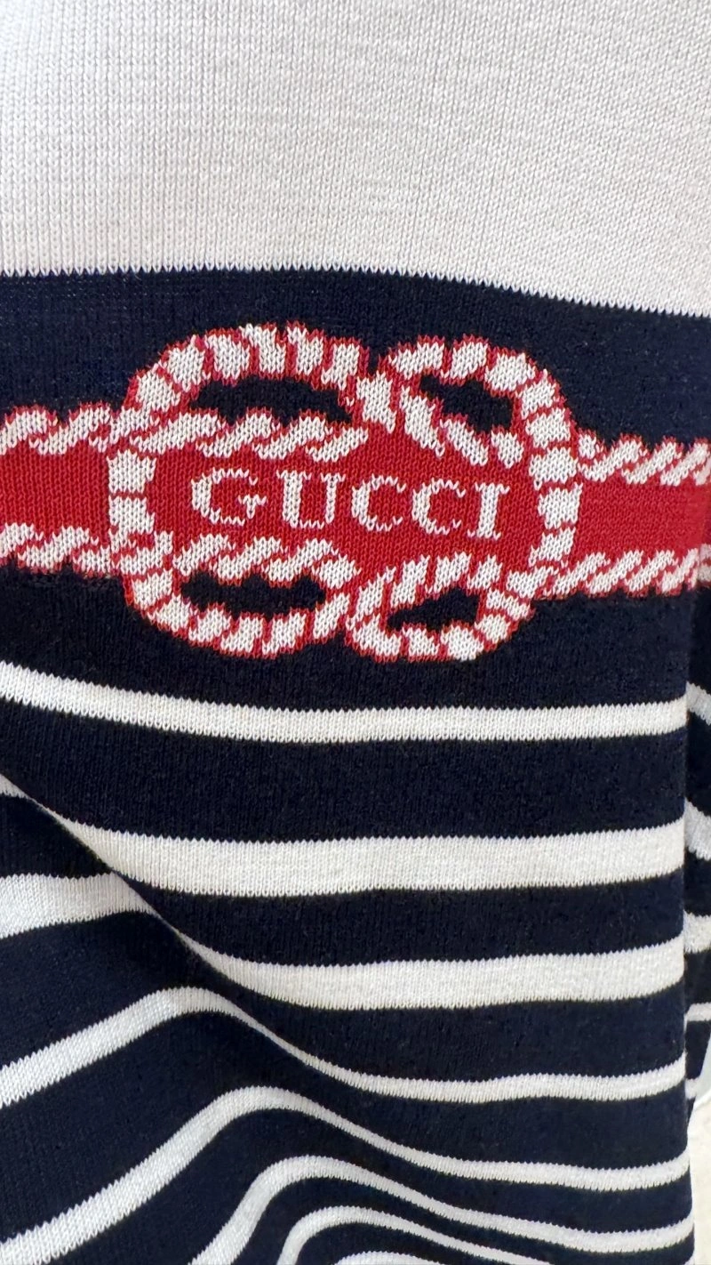 Top mirror Gucci T-Shirts