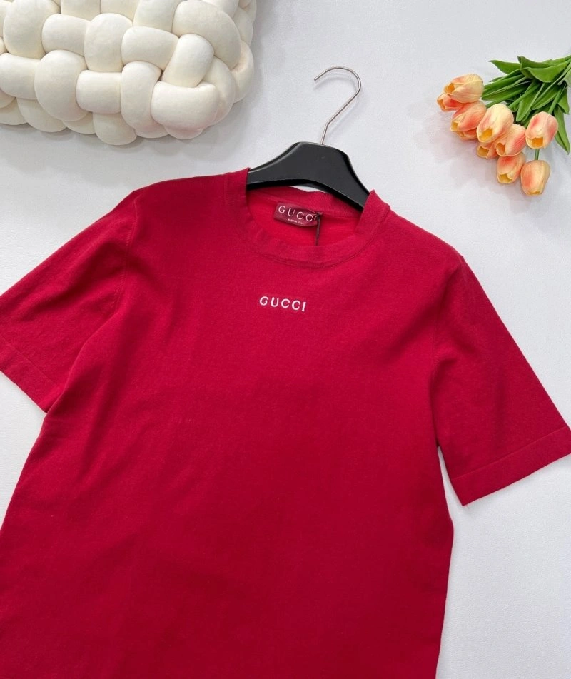 Top match Gucci T-Shirts
