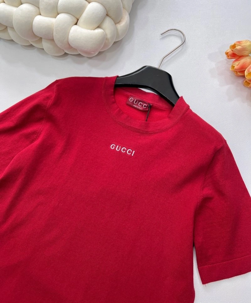 Top match Gucci T-Shirts