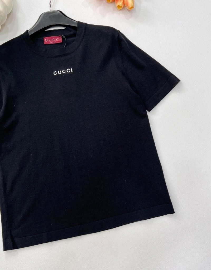 Top match Gucci T-Shirts