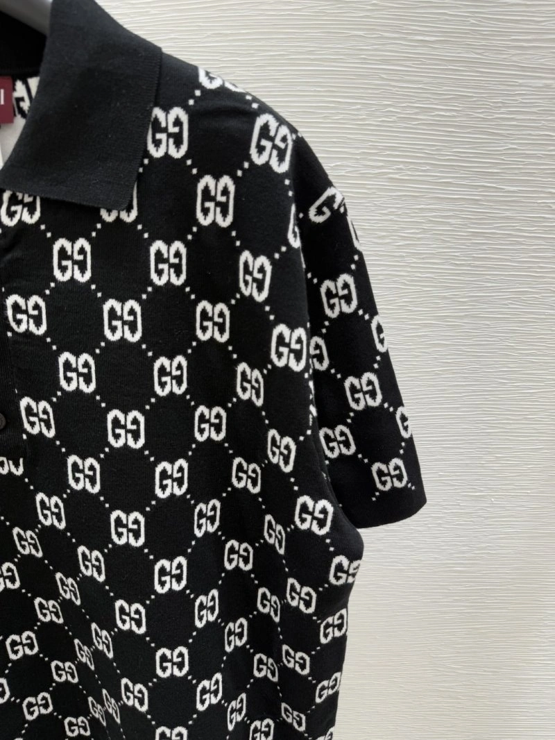 Top match Gucci T-Shirts