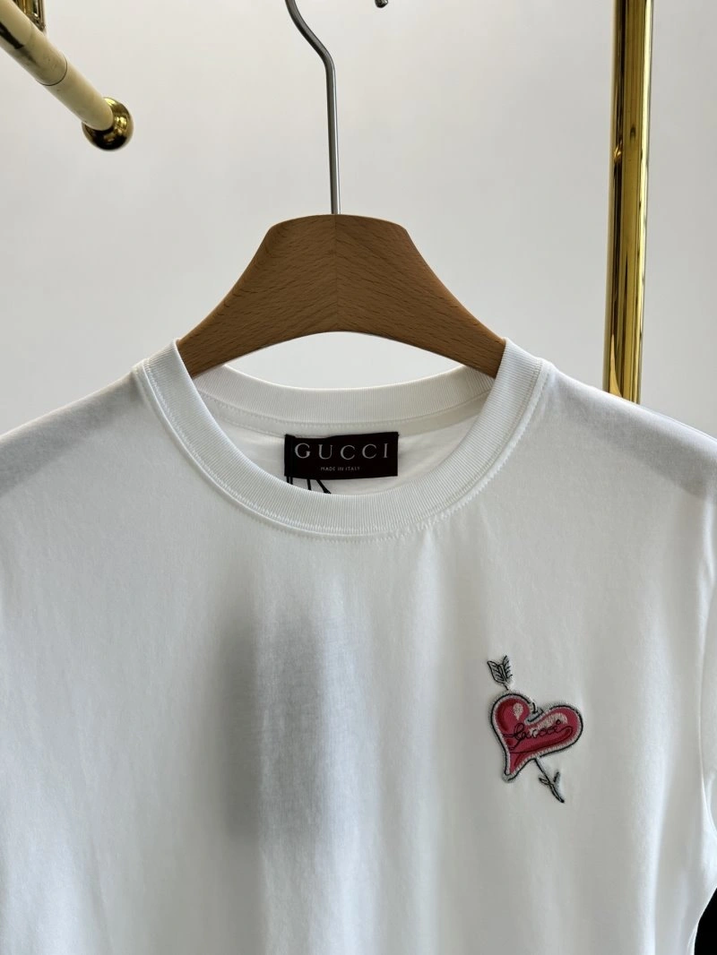 Top match Gucci T-Shirts