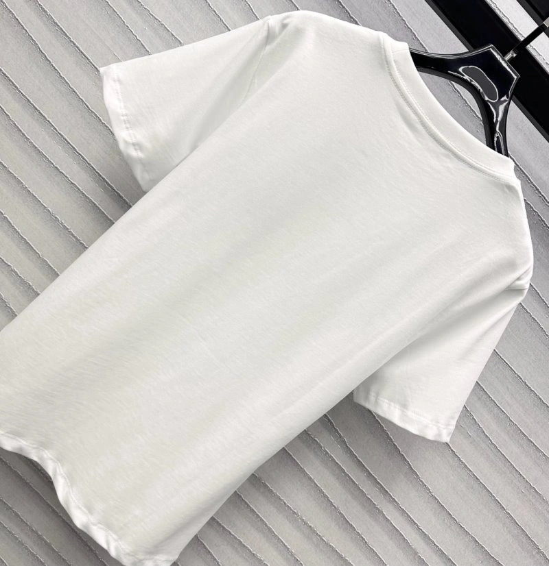 Value-priced Gucci T-Shirts