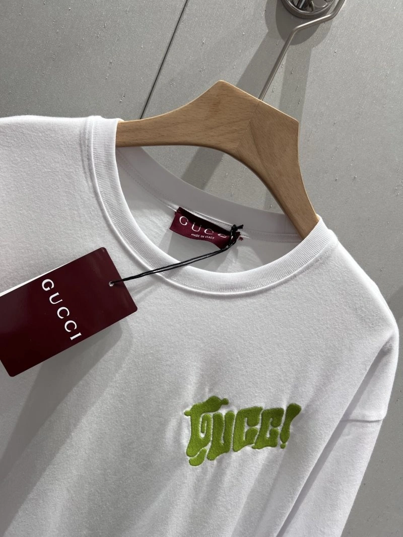 Accurate model Gucci T-Shirts