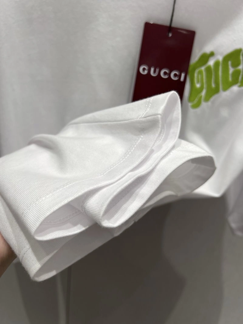 Accurate model Gucci T-Shirts