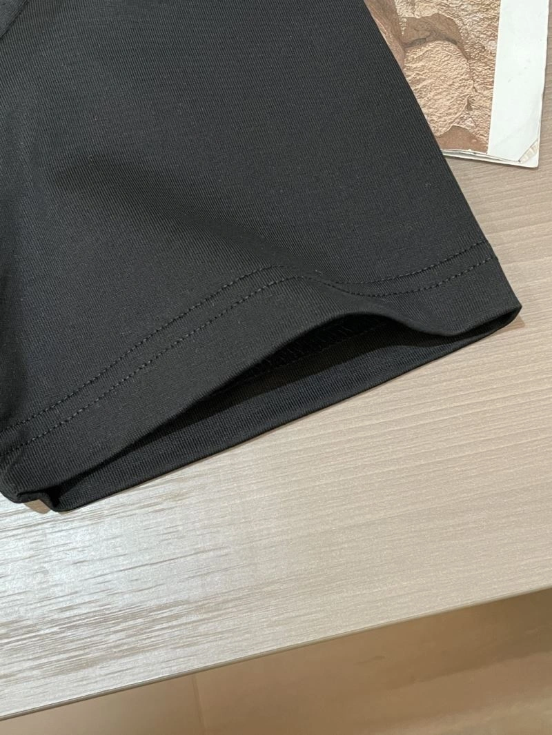 Value-priced Gucci T-Shirts
