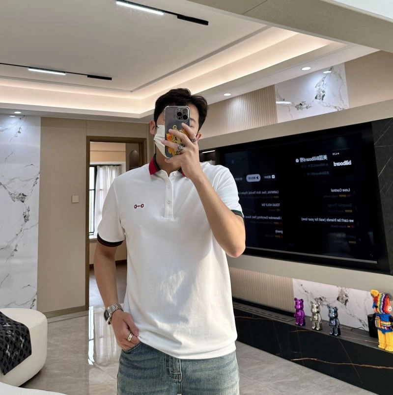 Top mirror Gucci T-Shirts