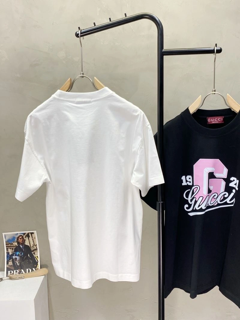 Accurate model Gucci T-Shirts