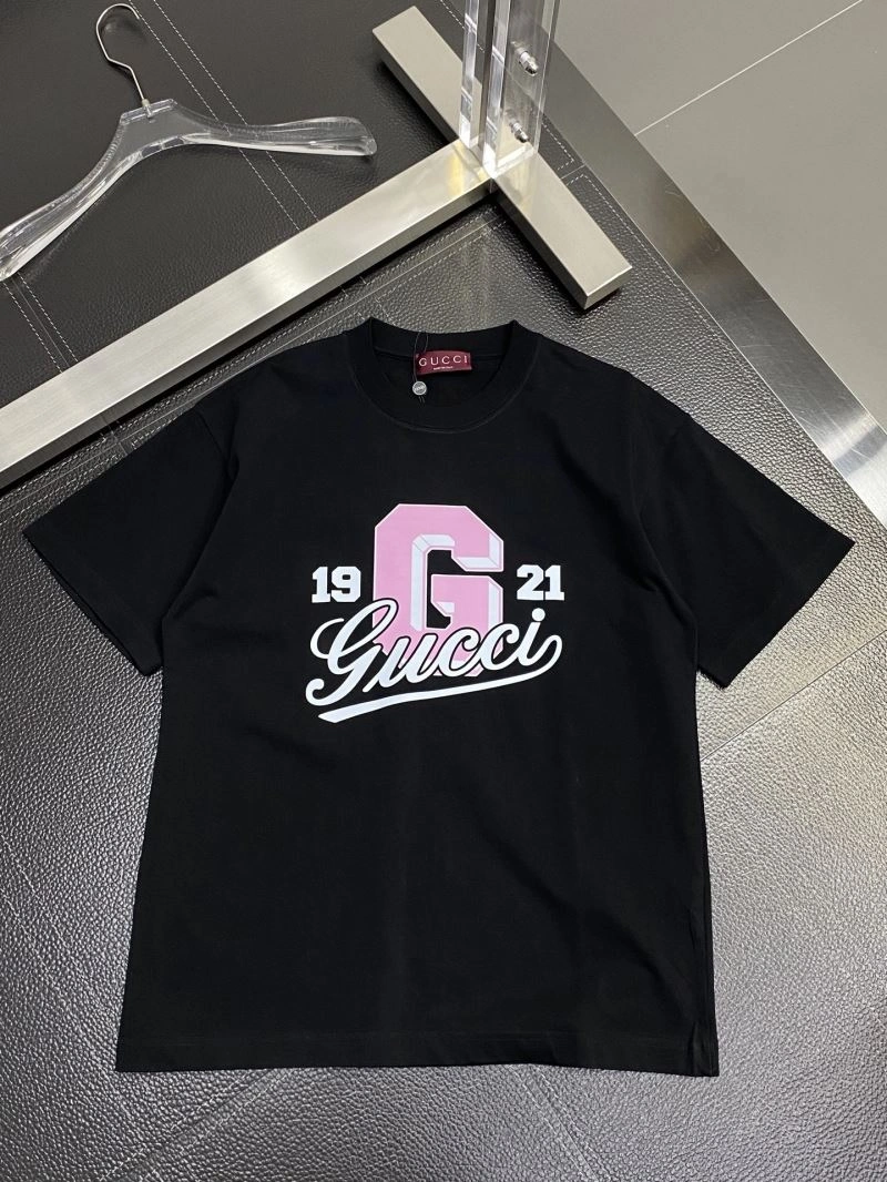 Accurate model Gucci T-Shirts