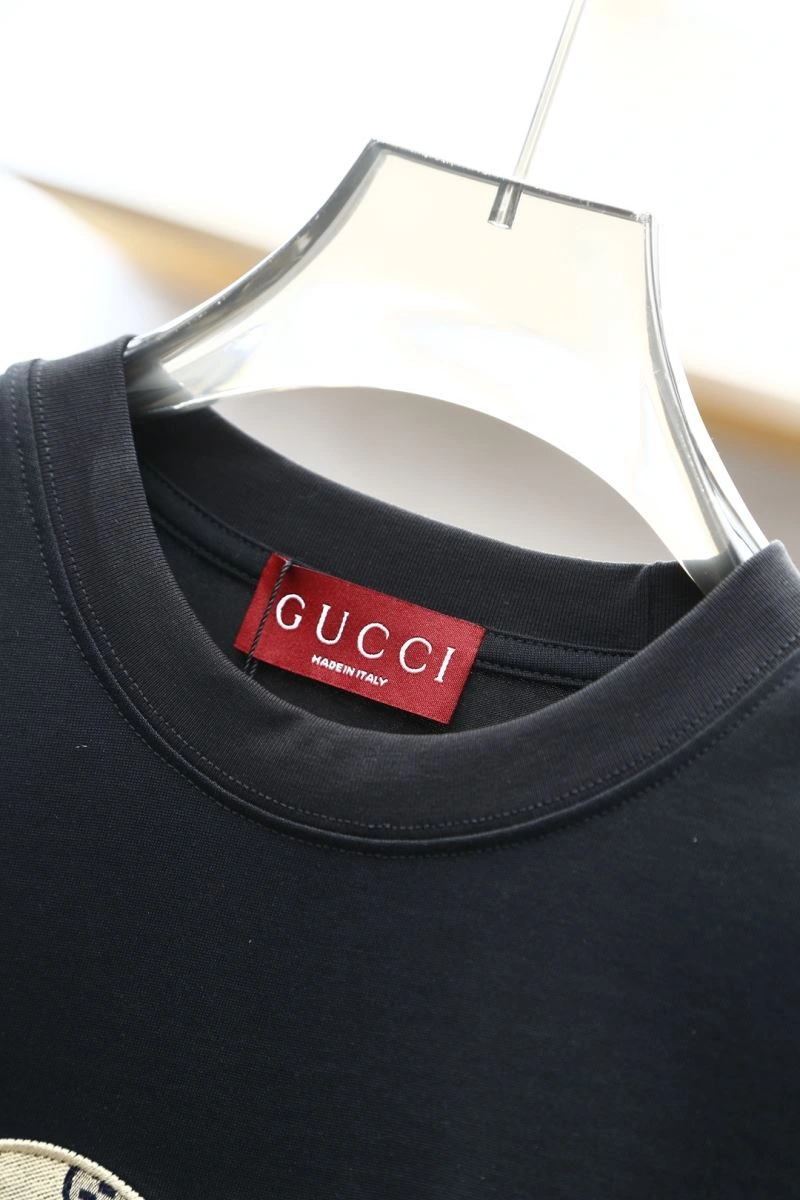 Accurate model Gucci T-Shirts