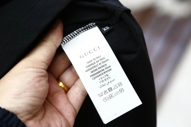 Accurate model Gucci T-Shirts