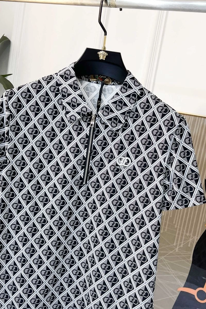 Top mirror Gucci T-Shirts