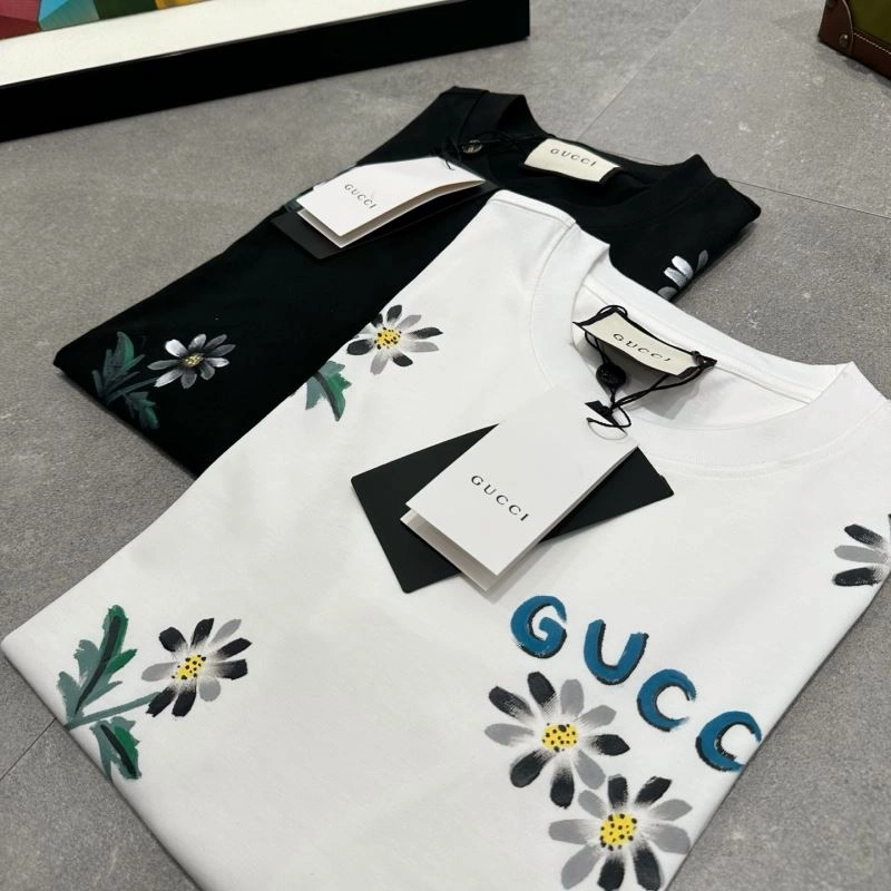 Gucci T-Shirts