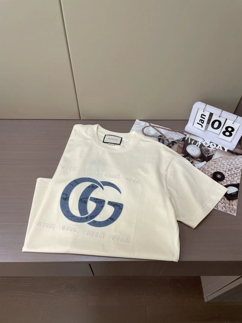 Accurate model Gucci T-Shirts
