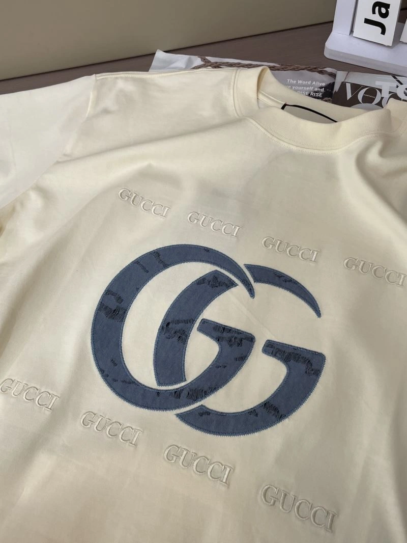 Accurate model Gucci T-Shirts