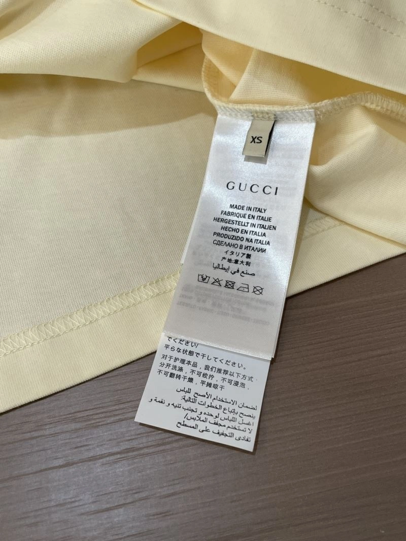 Accurate model Gucci T-Shirts