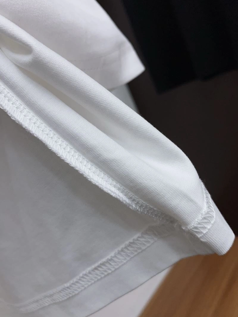 Indistinguishable Gucci T-Shirts