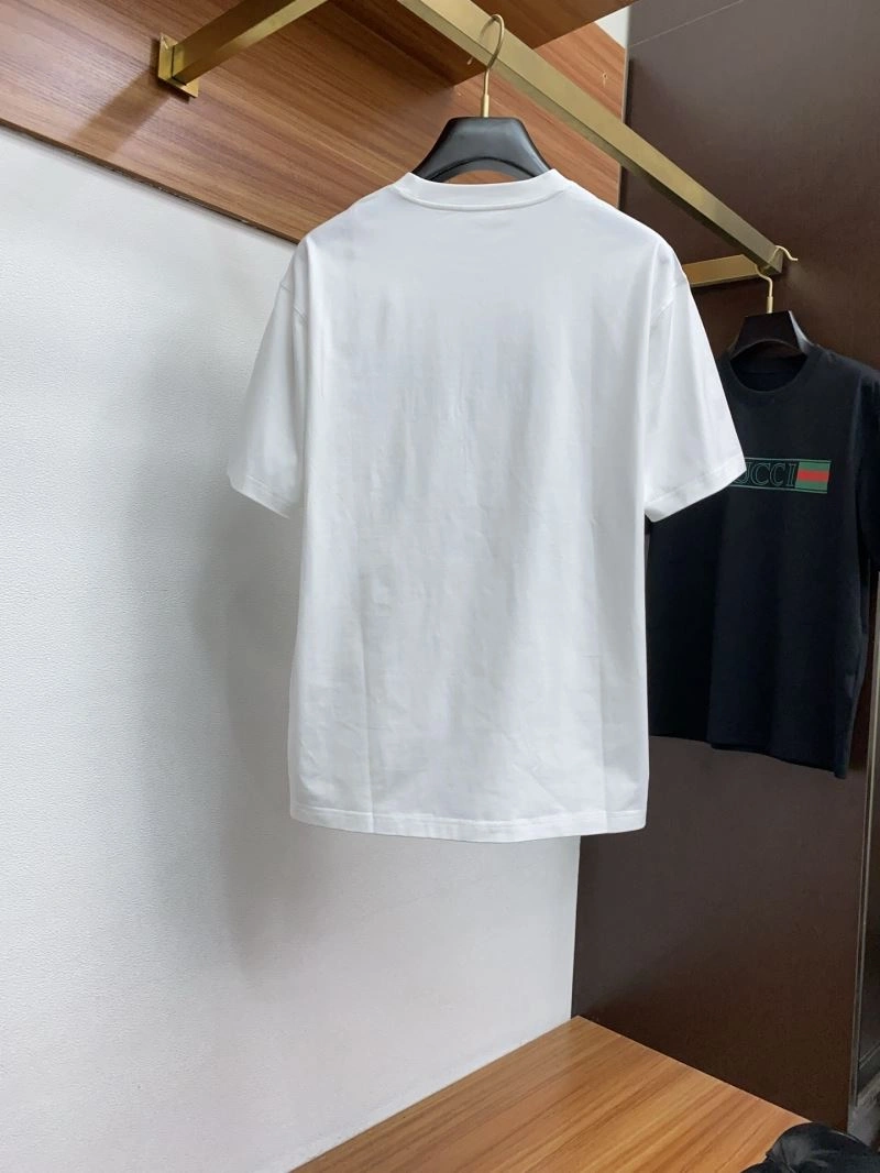 Indistinguishable Gucci T-Shirts