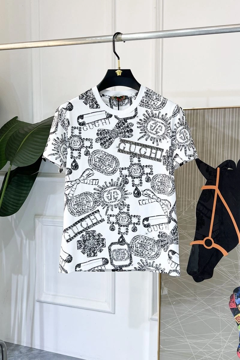 Indistinguishable Gucci T-Shirts