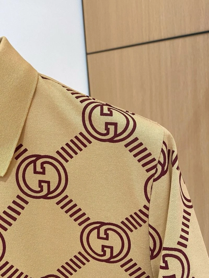 Accurate model Gucci T-Shirts