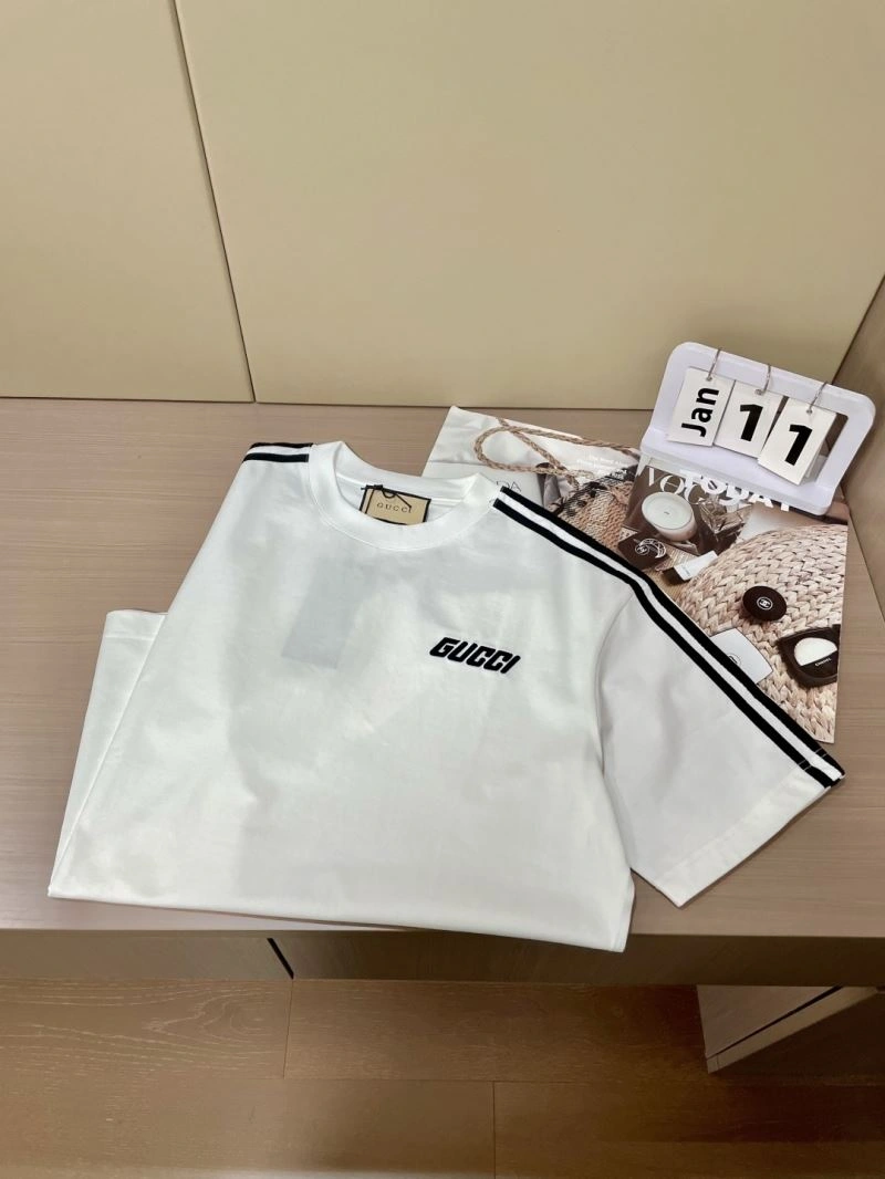 Top match Gucci T-Shirts