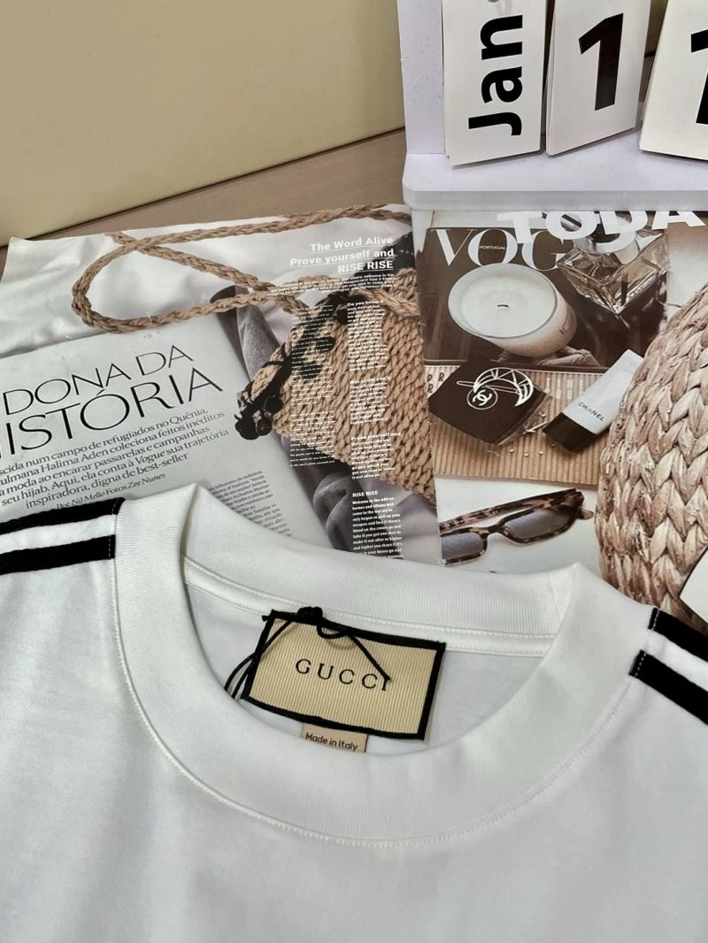Top match Gucci T-Shirts