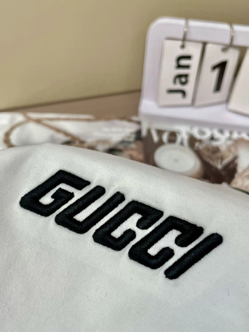 Top match Gucci T-Shirts
