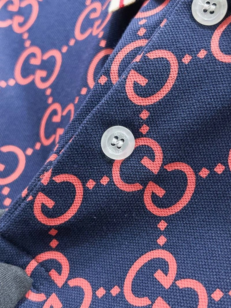 Top match Gucci T-Shirts