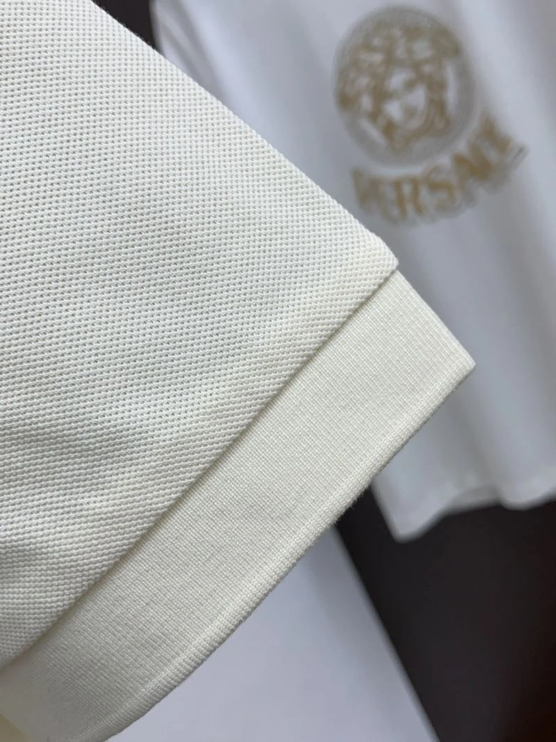 Reasonably priced Gucci T-Shirts