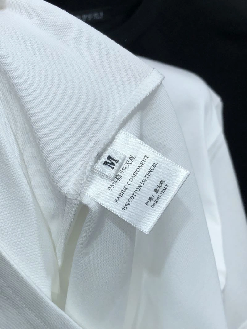 Value-priced Gucci T-Shirts