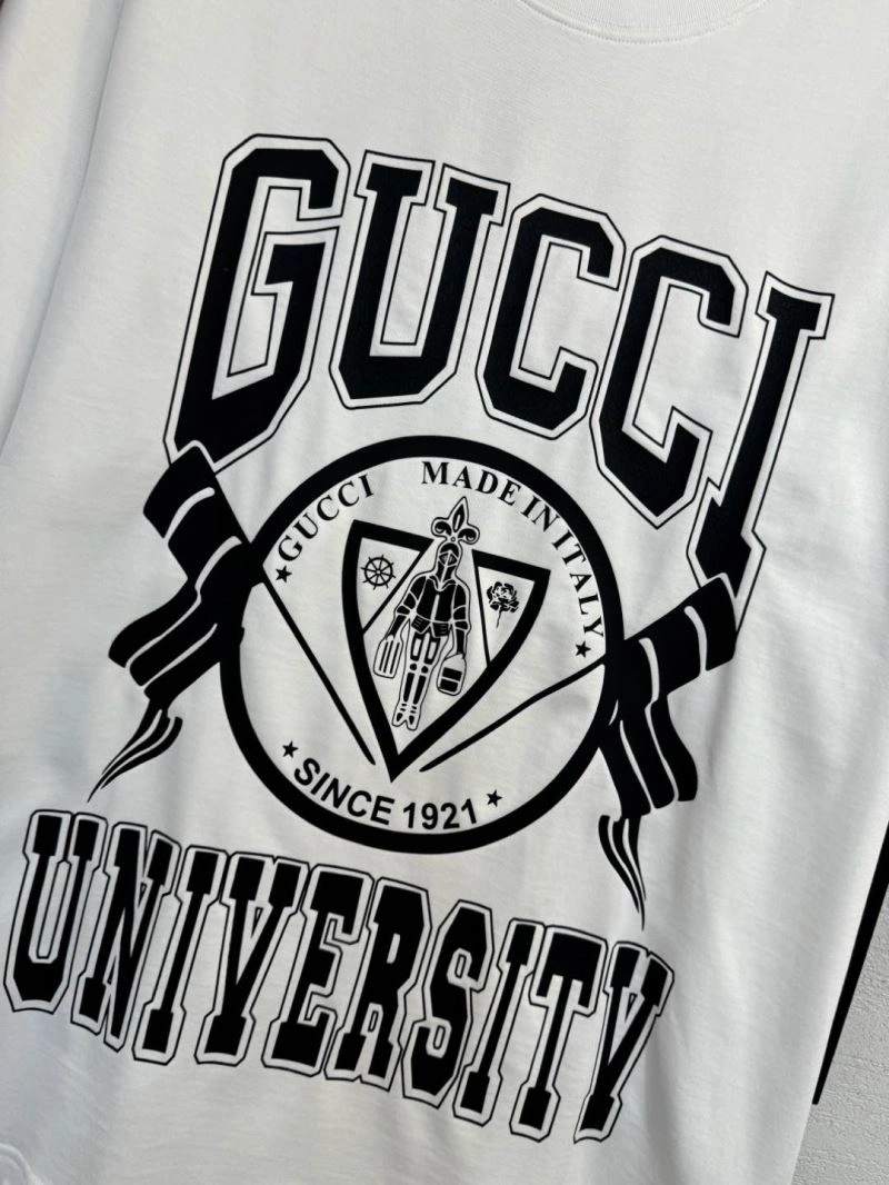 Top match Gucci T-Shirts