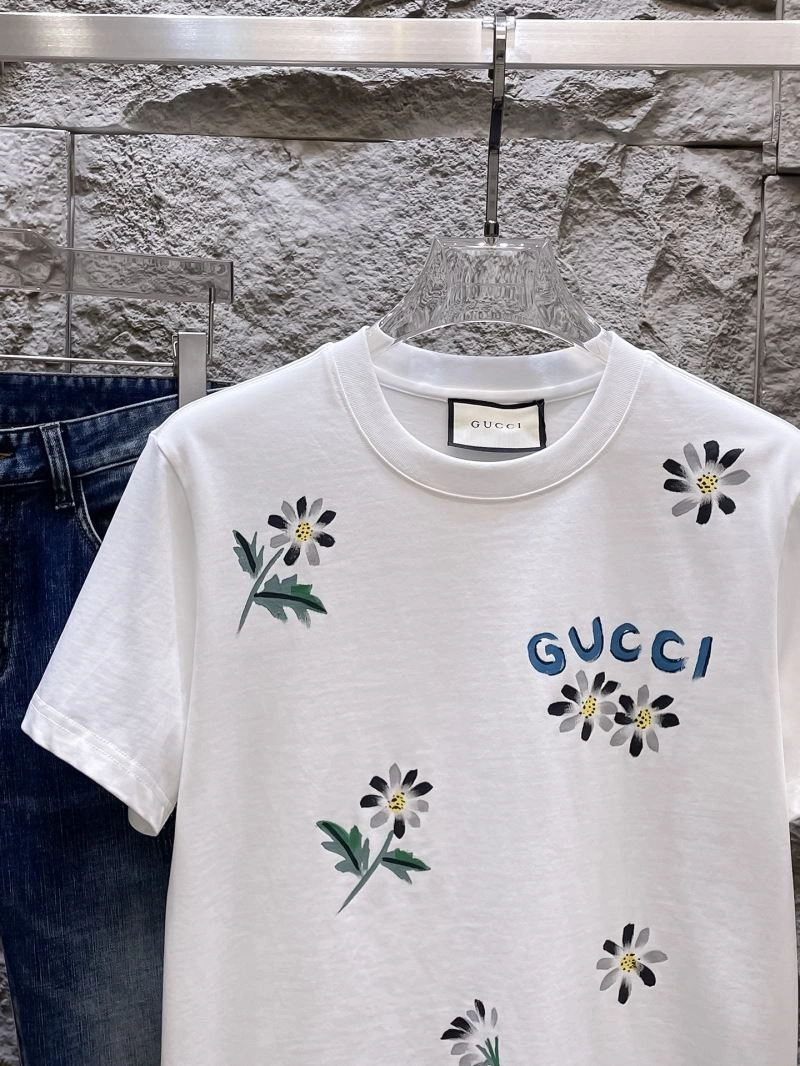 Value-priced Gucci T-Shirts