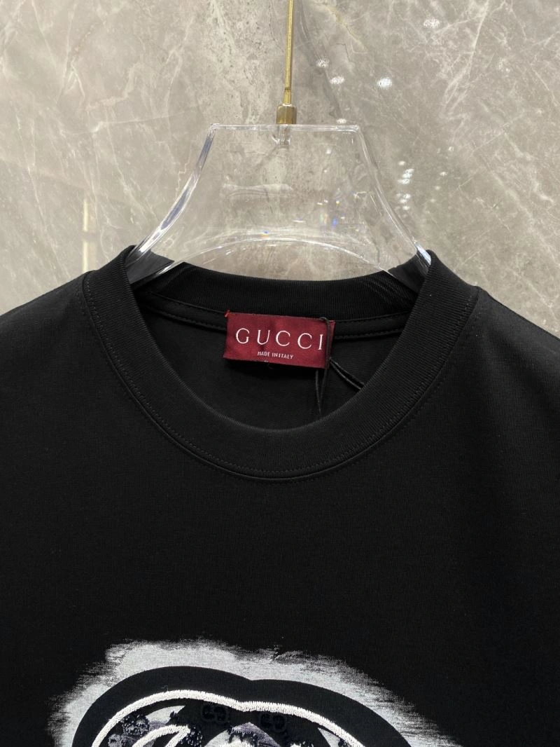 Top mirror Gucci T-Shirts