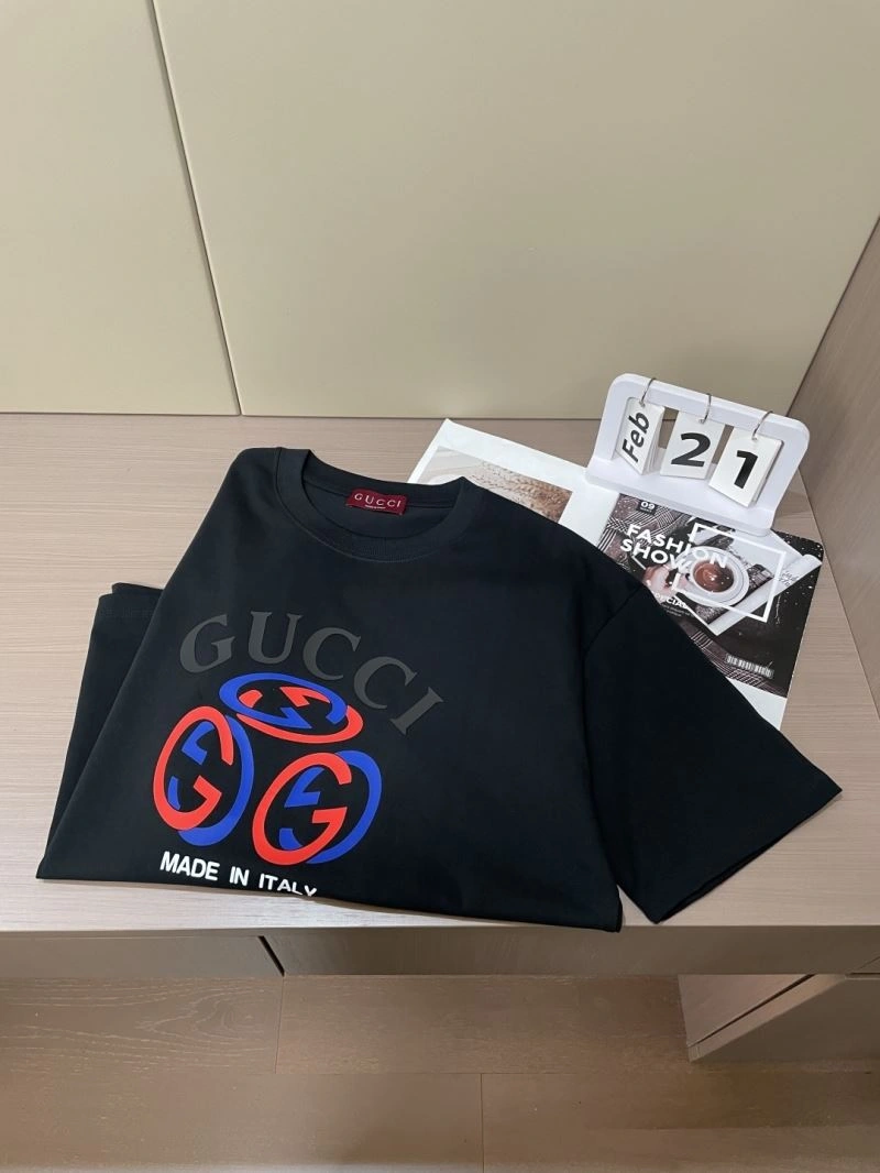 Top mirror Gucci T-Shirts