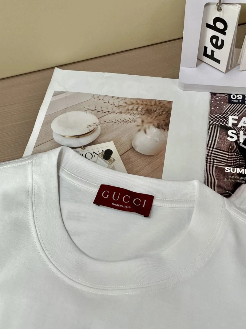 Top mirror Gucci T-Shirts