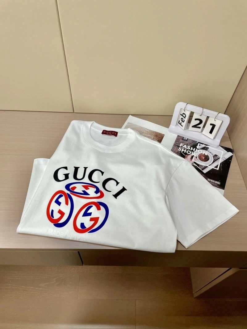 Top mirror Gucci T-Shirts