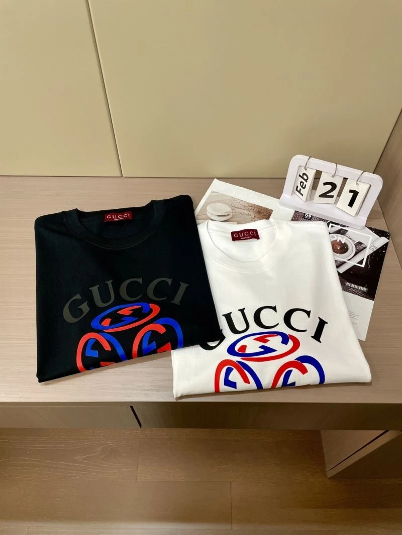 Top mirror Gucci T-Shirts