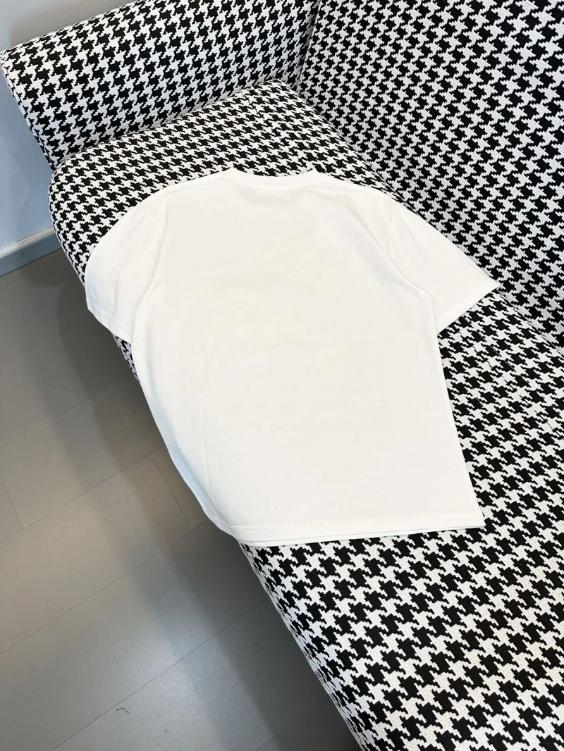 Indistinguishable Gucci T-Shirts