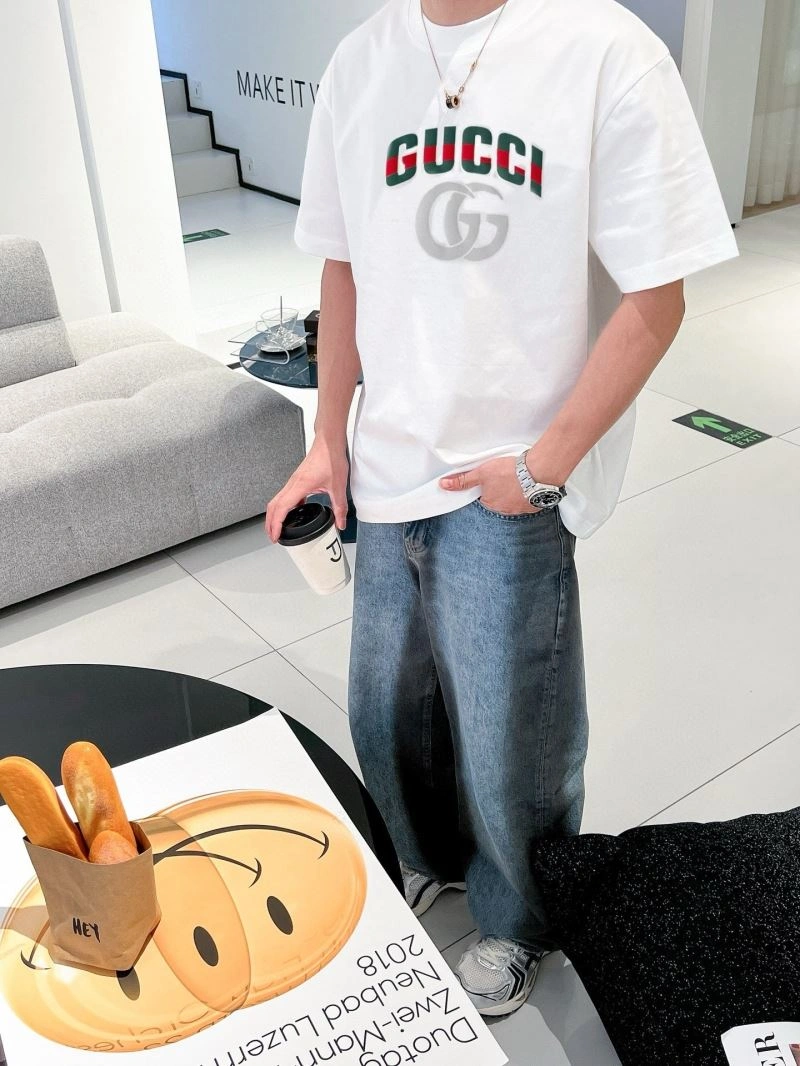 Inexpensive Gucci T-Shirts