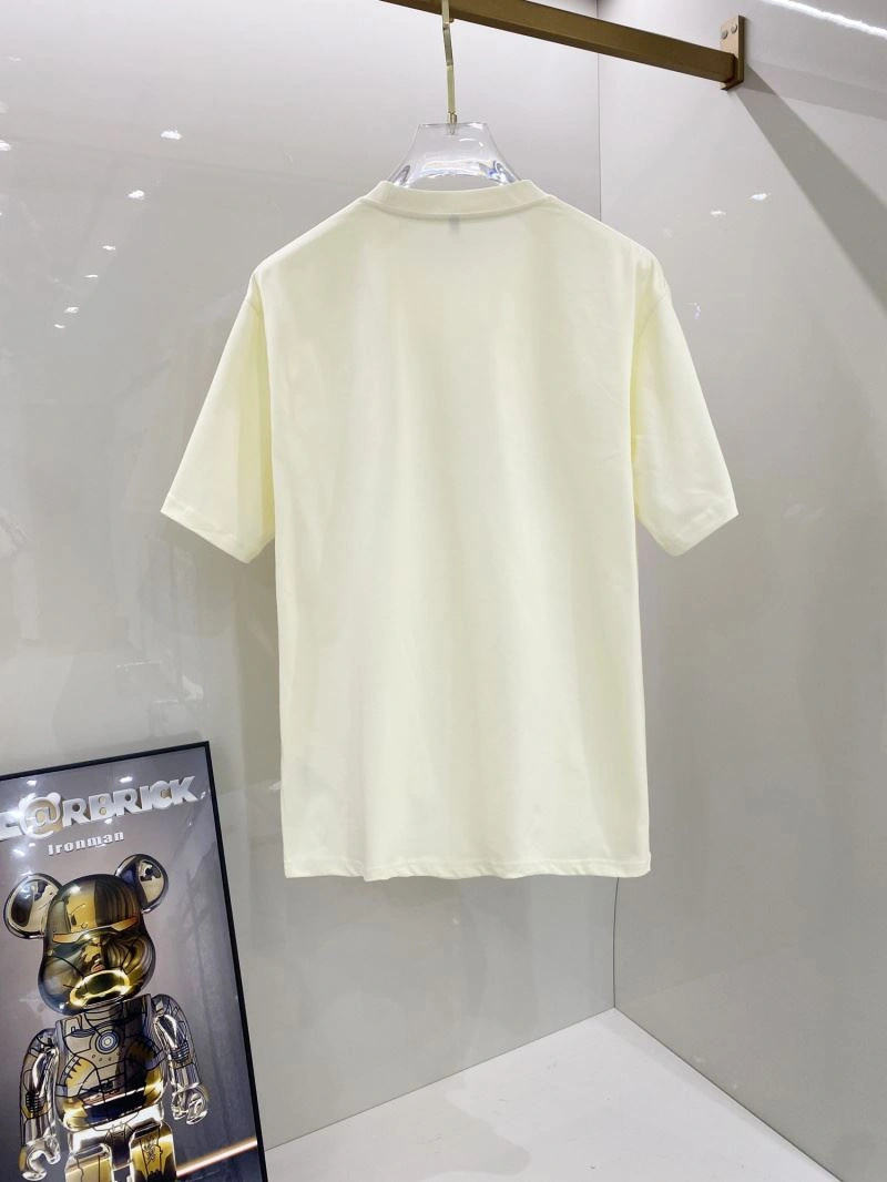 Indistinguishable Gucci T-Shirts