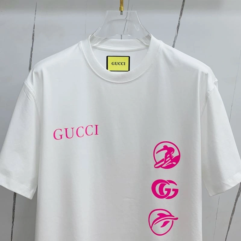 Accurate model Gucci T-Shirts