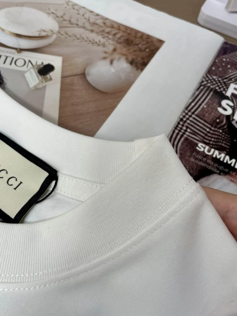 Accurate model Gucci T-Shirts