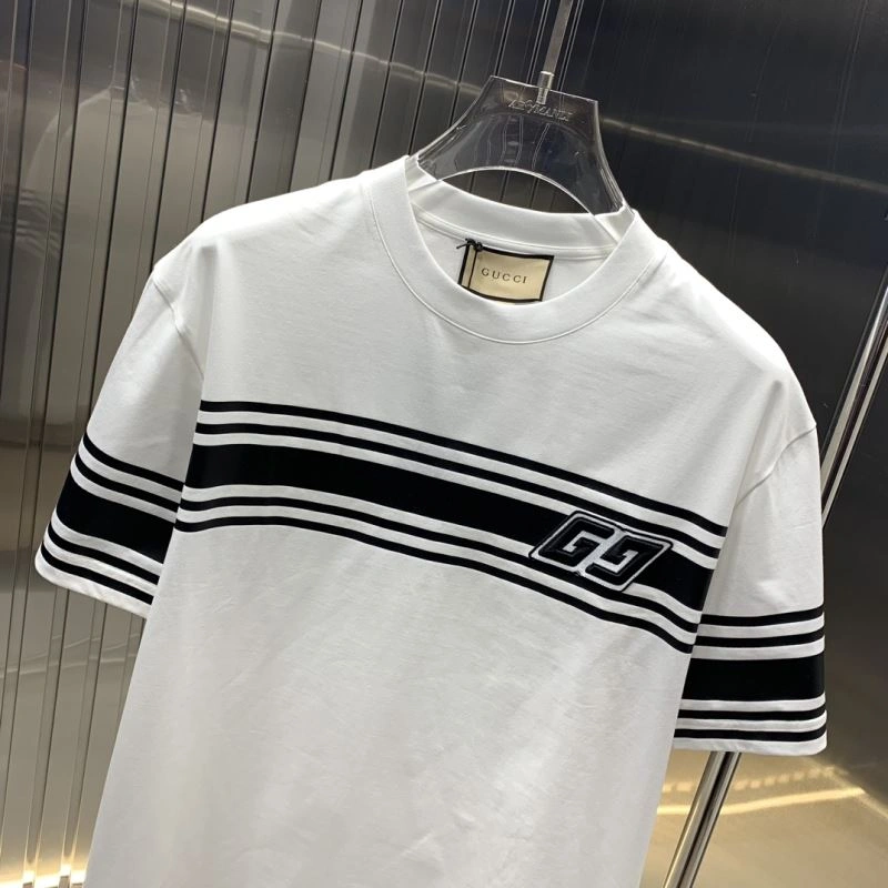 Top mirror Gucci T-Shirts