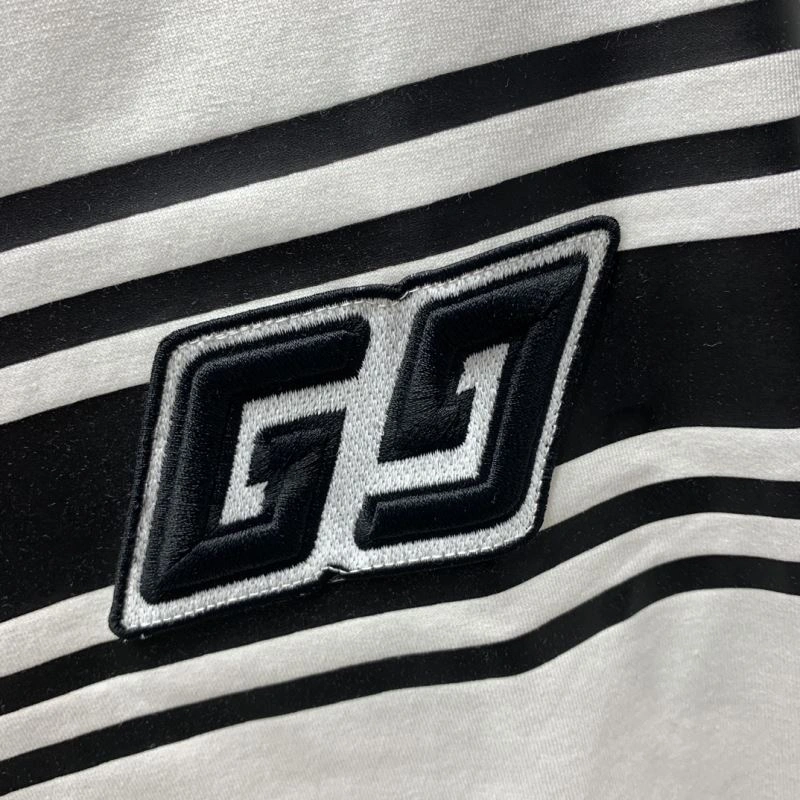 Top mirror Gucci T-Shirts