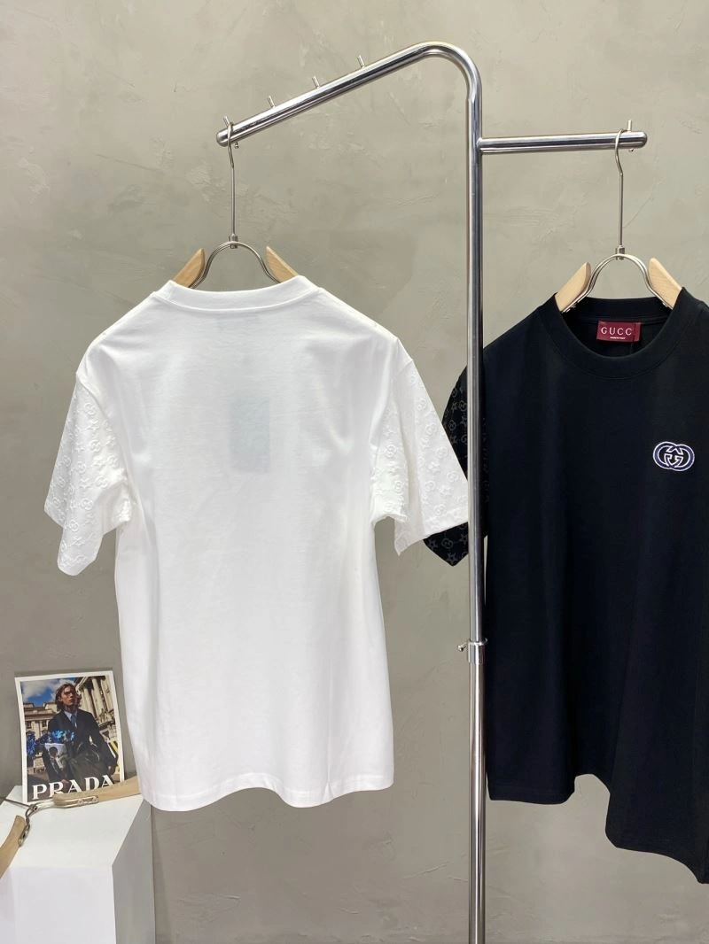 Top mirror Gucci T-Shirts