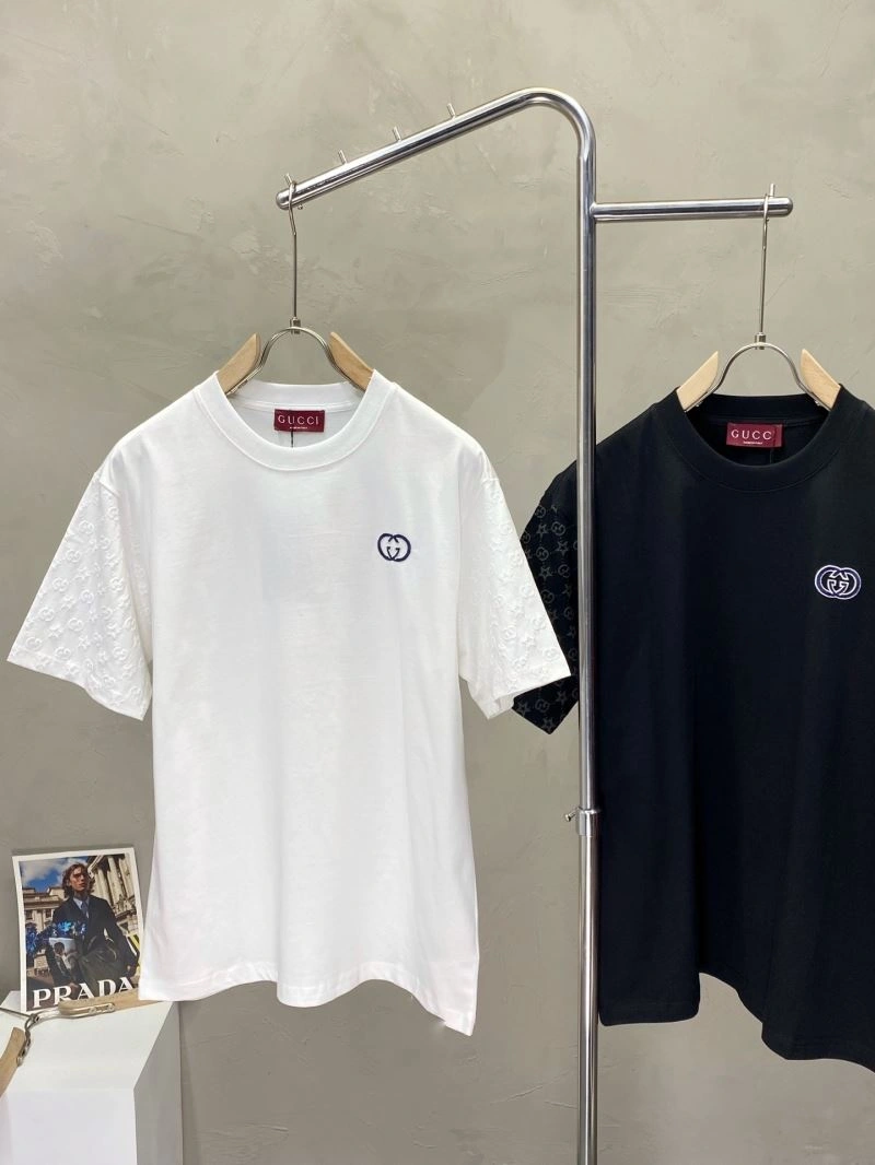 Top mirror Gucci T-Shirts