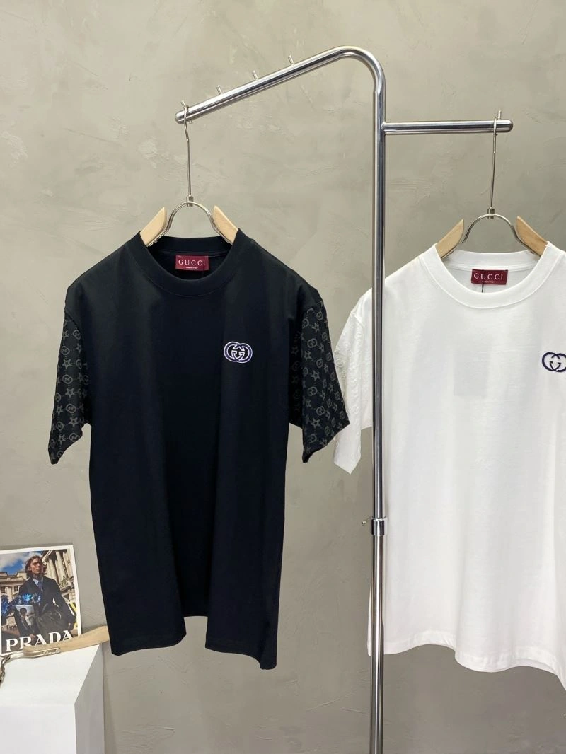 Top mirror Gucci T-Shirts
